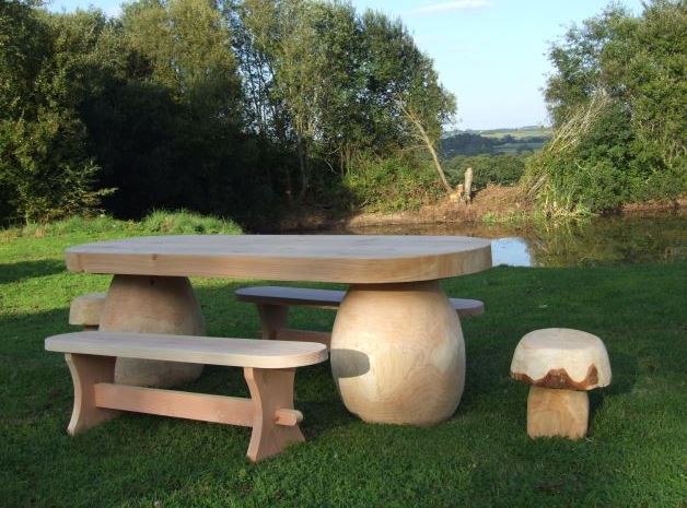 Outdoor Dining Mushroom Table and Seat Set – forestcrafts.uk